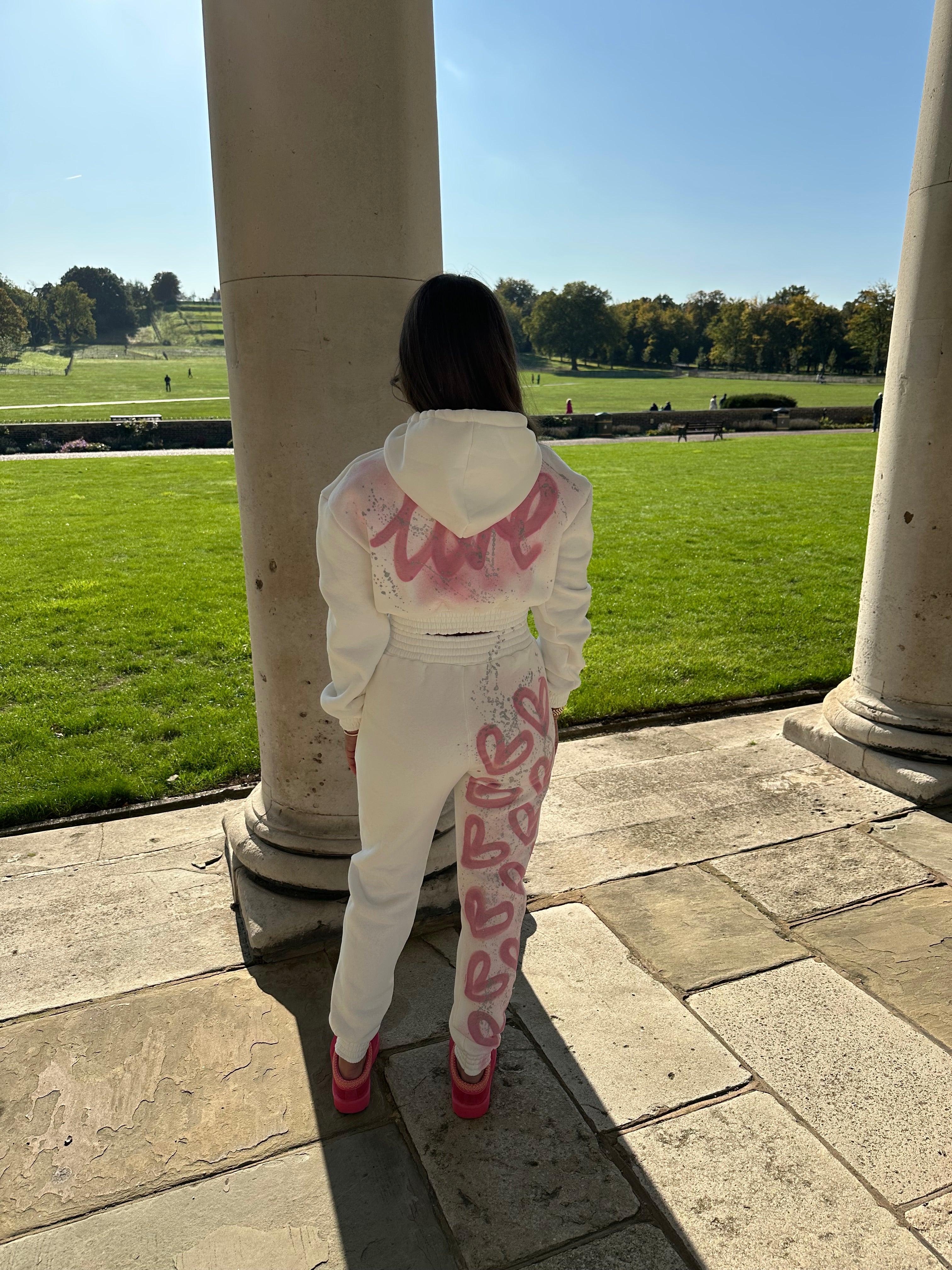 Baby pink cropped tracksuit 🩷 – littlefootprintss