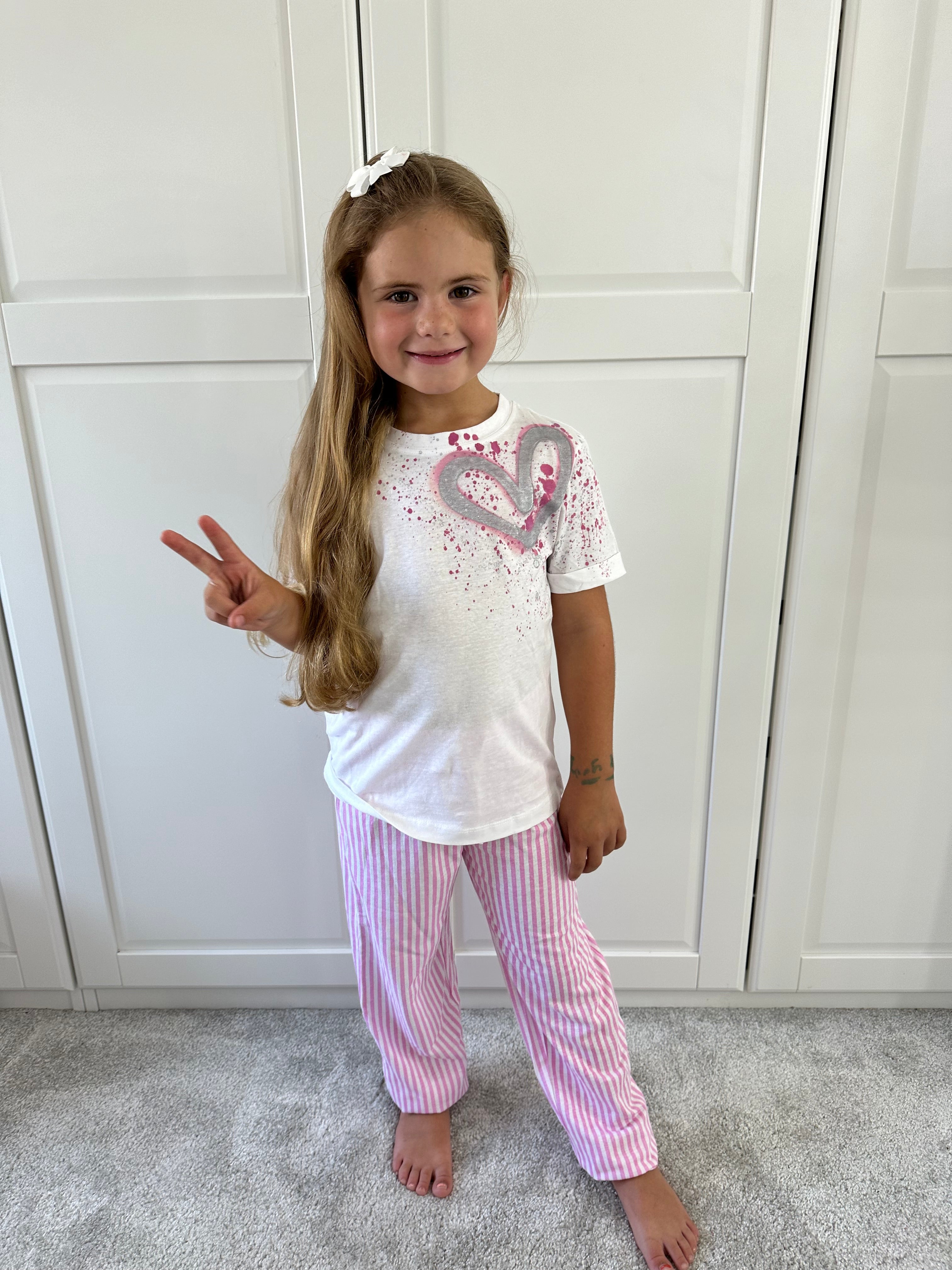 Pink silver heart kids pyjamas🩷 – littlefootprintss